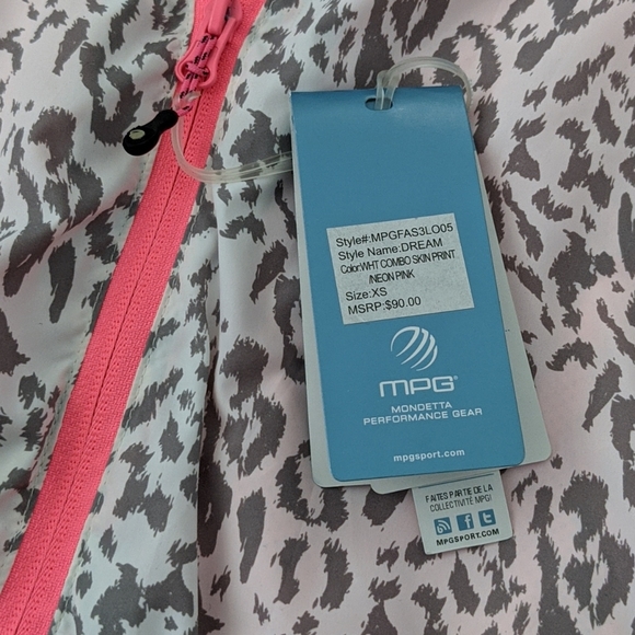 Mondetta | Jackets & Coats | Mondetta Performance Gear Mpg Runners ...